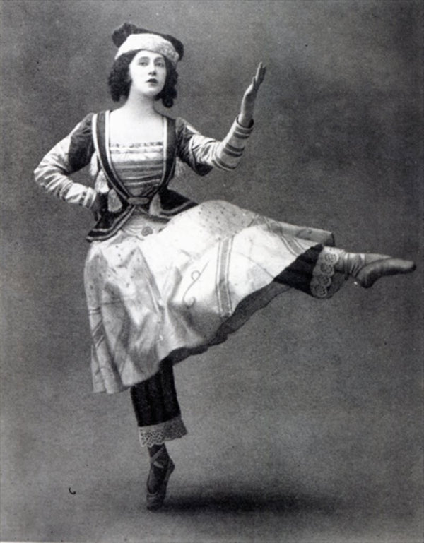 Tamara Karsavina in the ballet 'Petrouchka', 1911 posters & prints by ...