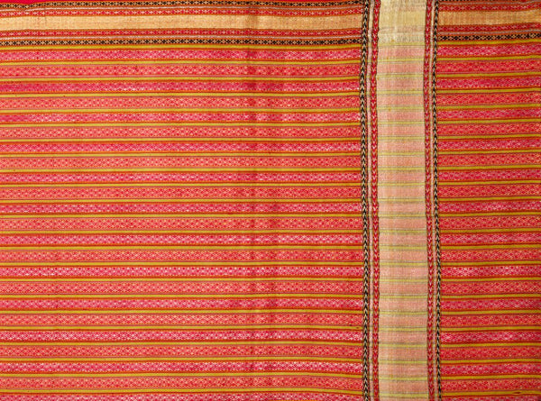 Lungi, detail posters & prints by Unknown