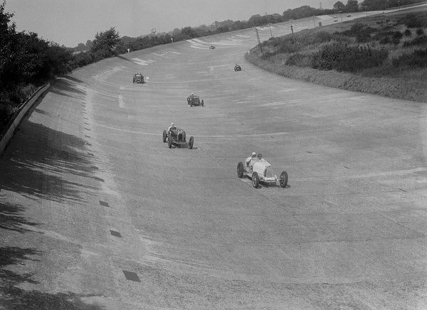 Bugatti T37s of Eileen Ellison and S Smith on Byfleet Banking, BARC ...