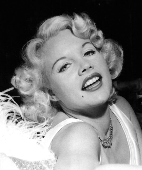 Carroll Baker posters & prints by Associated Newspapers