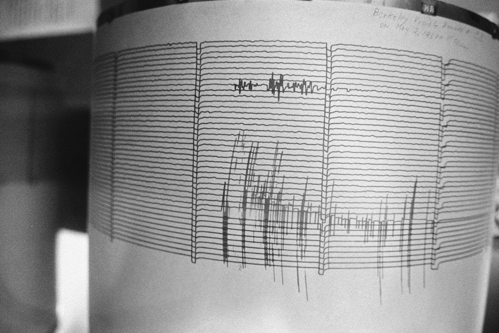 Reading of the University of California's Seismograph posters & prints ...